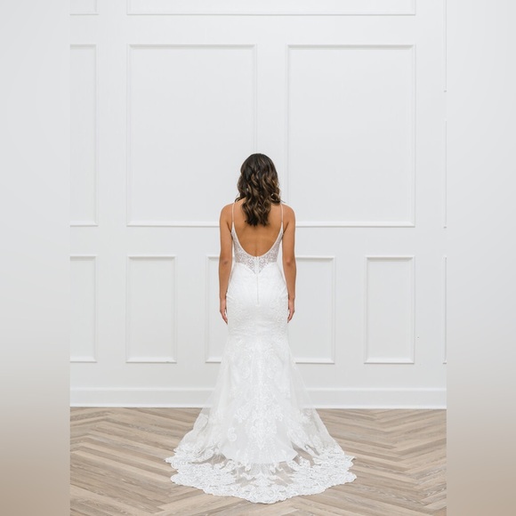 Lis Simon | Dresses | Lis Simon Morgan Wedding Dress | Poshmark